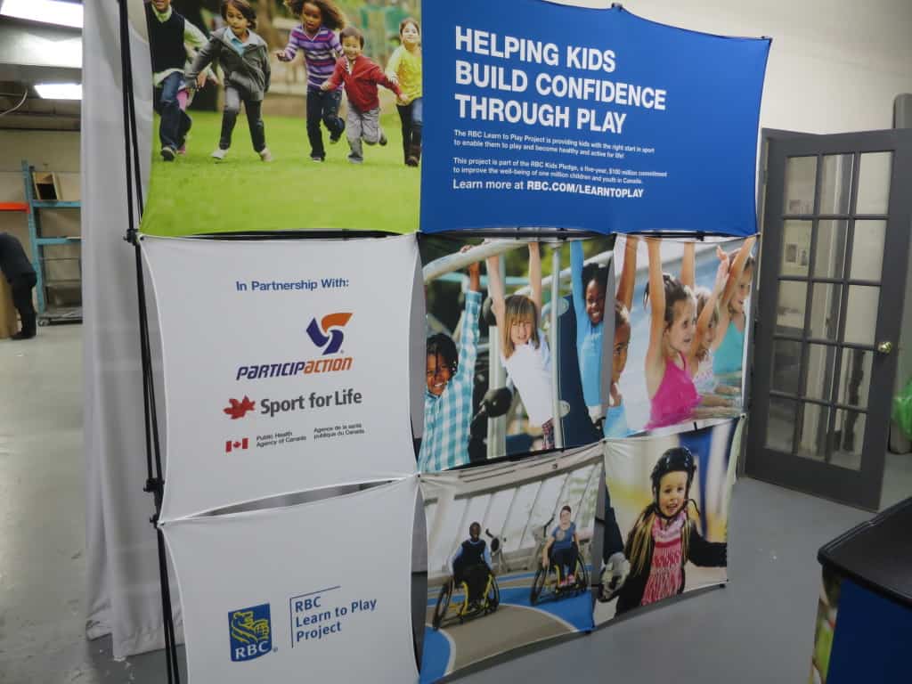 Hello Xpress display: One person can set up and dismantle in just 5 ...