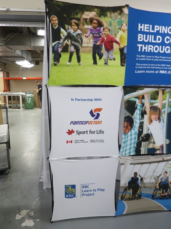 Hello Xpress display: One person can set up and dismantle in just 5 ...