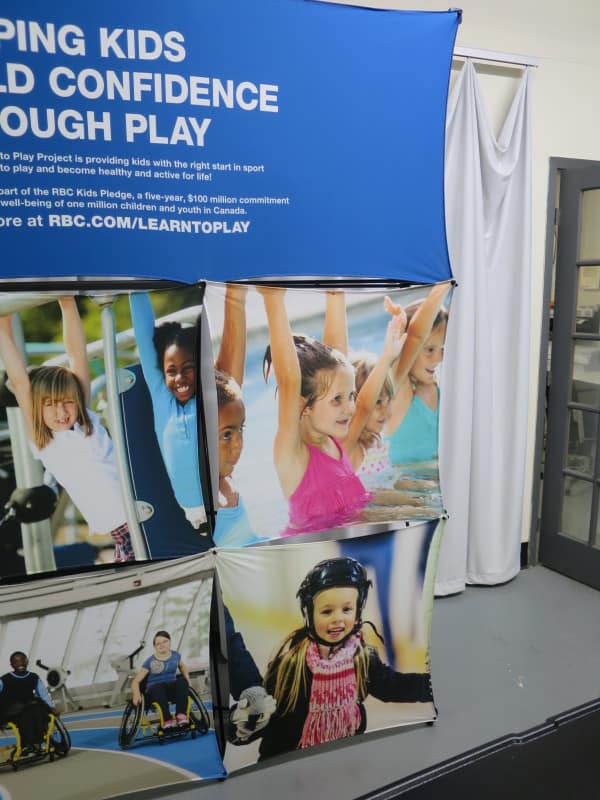 Hello Xpress display: One person can set up and dismantle in just 5 ...