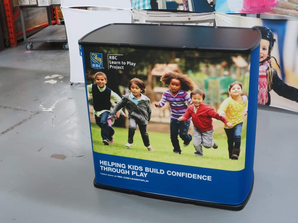 Hello Xpress display: One person can set up and dismantle in just 5 ...